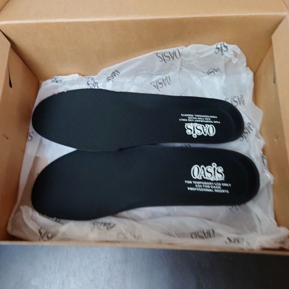 Oasis | Shoes | New Oasis Trek Sneakers | Poshmark